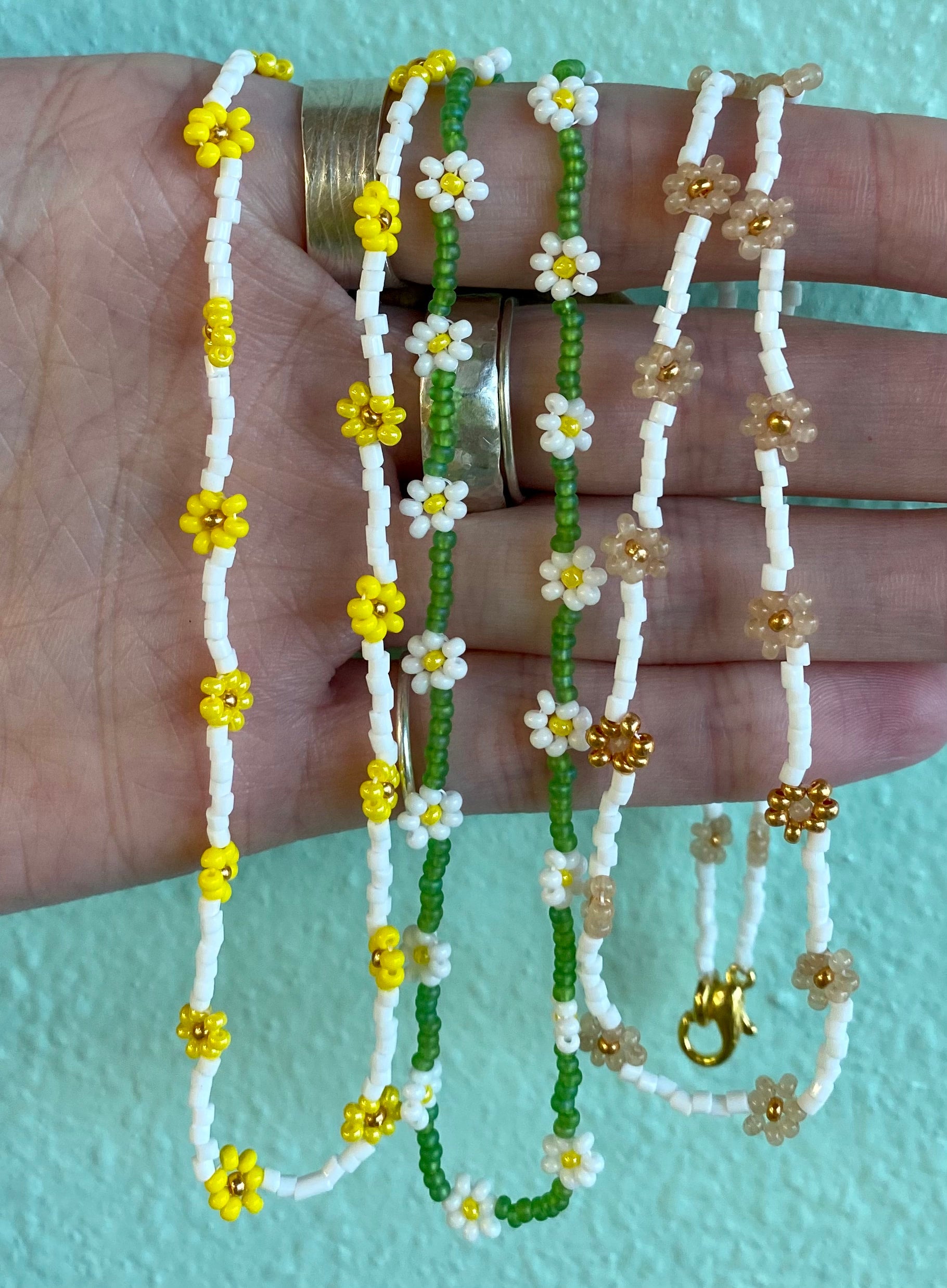 Daisy Chain Beaded Necklace | Bathing Beauties Beads